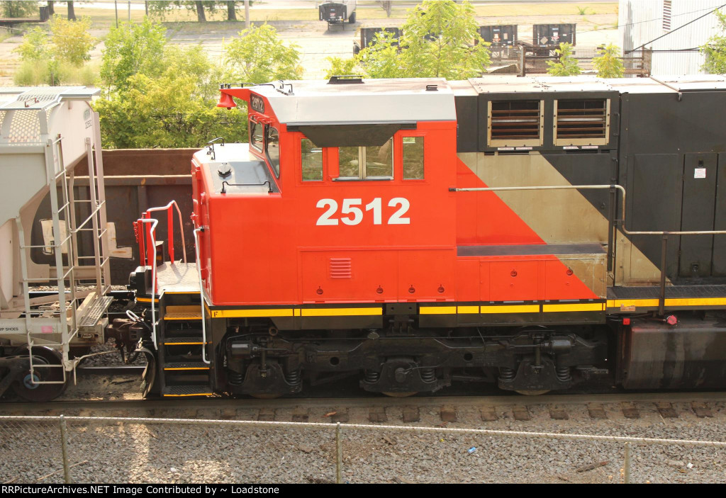 CN 2512
